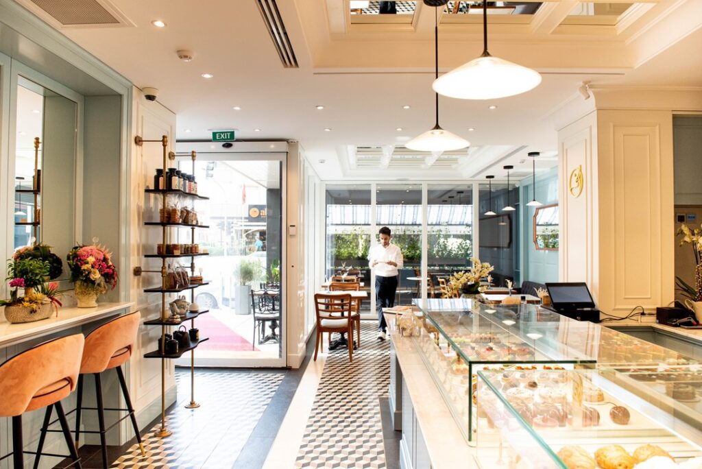 L’aube Patisserie: A Quintessential French Bakery in Çengelköy ...